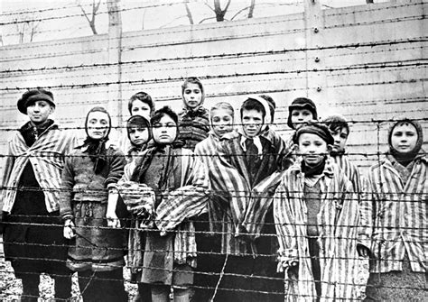 August 3 1944 3 000 Roma Gypsies Gassed At Auschwitz Birkenau