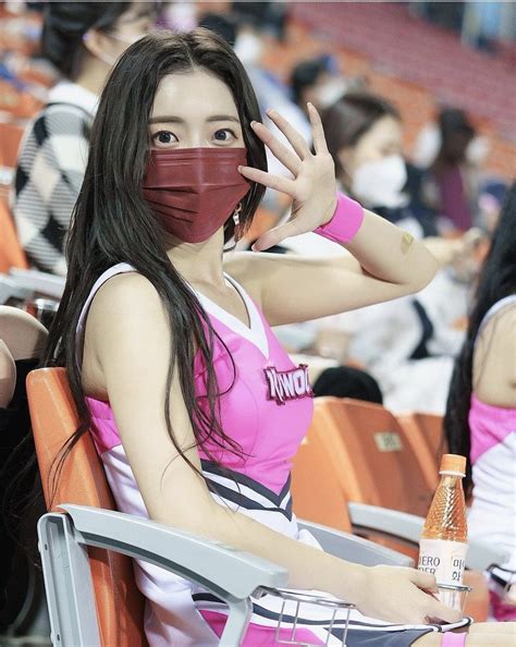 이엄지 치어리더 이엄지 치어리더 작은악마 ljk