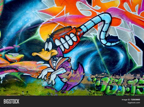 Daffy Duck Graffiti