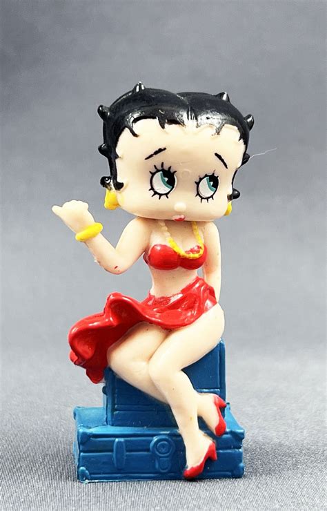 Betty Boop Plastoy Pvc Figure 1995 Betty Boop Hitchhikes