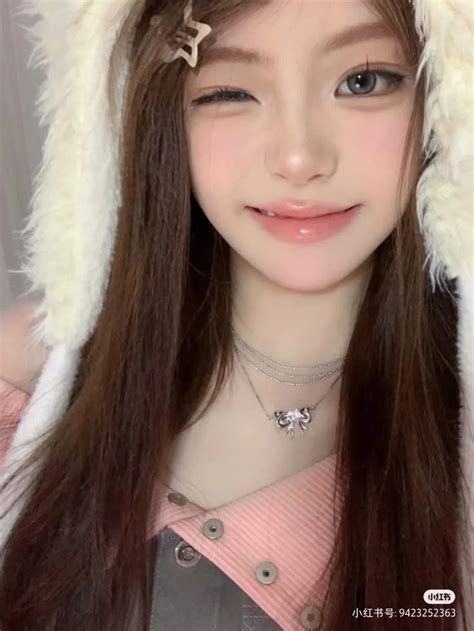 Makeup Inspo Makeup Inspiration Korean Bangs Hairstyle Doll Eye