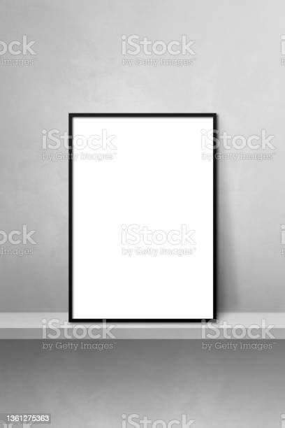 회색 선반에 기대어 검은 색 그림 프레임 3d 일러스트레이션 세로 배경 0명에 대한 스톡 사진 및 기타 이미지 0명 공란 기대기 Istock