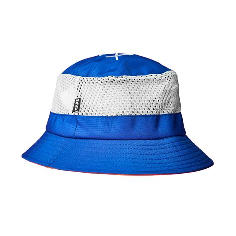 BLUE INSIDE PEACE OUTSIDE BUCKET HAT CAPSLOCK