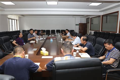 新农院参加学校深化校院两级管理体制与运行机制改革小组研讨会 新农村发展研究院