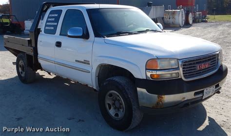 2001 Gmc Sierra 2500hd Sle Ext Cab Flatbed Pickup Truck In Liberty Il
