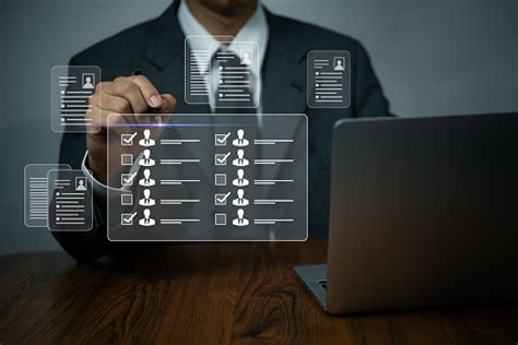 인적 자원 관리 Hr 직원 참여 및 기술 개발 채용 직원 및 직장 구유가 직원 프로필 온라인 설문 조사 양식을 확인하는 직무 인재 사법 제도에 대한 스톡 사진 및 기타