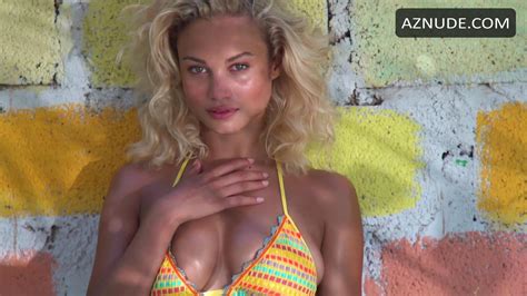 Rose Bertram Sexy In 2017 Sports Illustrated Swimsuit Issue 9 Aznude