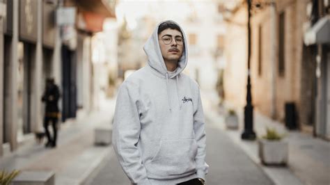 Quién Es El Productor Valenciano Que Triunfa Con El Reguetón Levante Emv