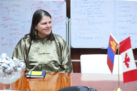 Англи хэлний багш нарын ур чадварыг сайжруулахад Канад улстай хамтарна