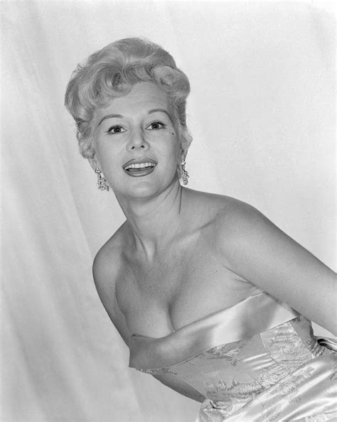 20 Hottest Eva Gabor Photos That Spotlight Her Striking Beauty And