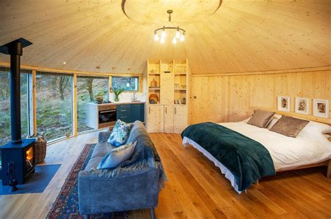 Craigmaddie Muir Roundhouse With Hot Tub Romantic Luxury Rural Stay