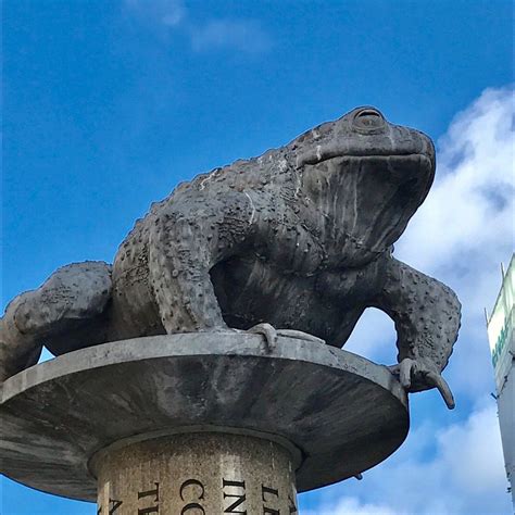 Statue Of The Toad 세인트 헬리어 Statue Of The Toad의 리뷰 트립어드바이저