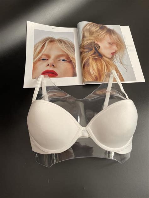 Базовий бюстик з мікрофібри з Push Up — ціна 140 грн у каталозі Бюстгальтери Купити жіночі речі