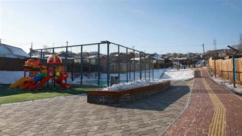 Гэр хороололд бичил цэцэрлэгт хүрээлэн байгуулан тохижуулжээ