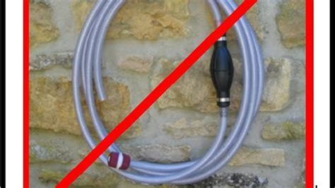 Hot Hot Hot Weather Patchy Dead Grass Answer Verde