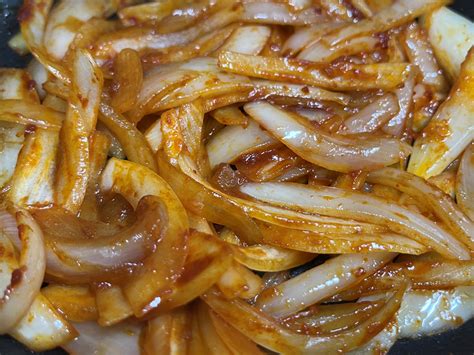 양파는 ‘이렇게 볶으세요 고기보다 맛있는 밥도둑 양파볶음 레시피 텐꿀팁