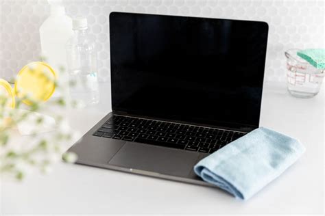 How To Clean A Laptop Screen