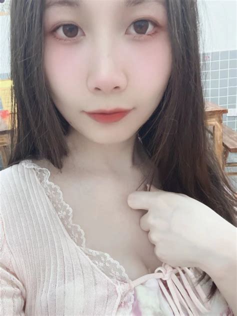 霜之悲鸣yyds On Twitter 变性人 跨性别 陪朋友去看房子，可走死我了，32码好伤，太痛了脚，犒劳一下自己补一下