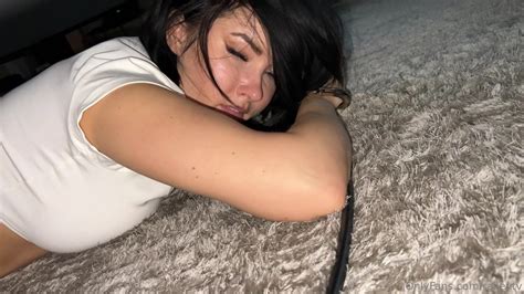 Raileytv Under Table Machine Fuck Thothub