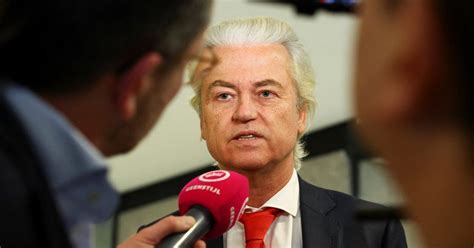 ဒက်ချ် အစိုးရ ပြိုကွဲသွားပါပြီ Myanmarnationalpost