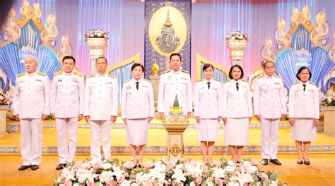 รมว วธ พร้อมด้วยผู้บริหารกระทรวงวัฒนธรรม ร่วมบันทึกเทปโทรทัศน์ถวายพระพรชัยมงคล เนื่องในโอกาสวัน