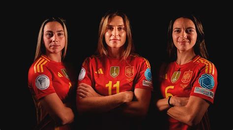 Alexia Aitana Y Athenea Embajadoras De Lujo Para Apoyar A La Mujer Gallega Rfefes