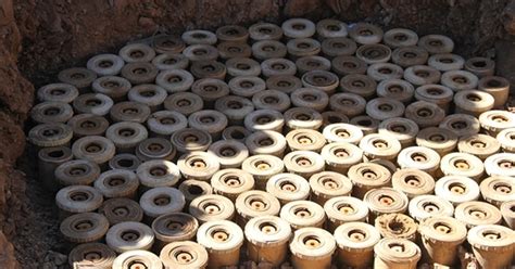 لە قەزای پێنجوێن ژمارەیەک مین و تەقەمەنی لە نێوبردران