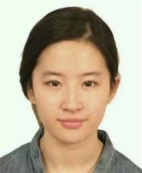 30位女星素颜证件照，热巴惊艳颖宝呆萌，诗诗美过天仙