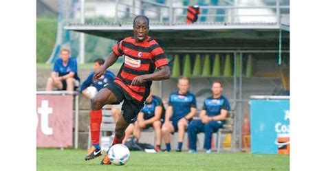 Дембеле Още може да играя за Франция