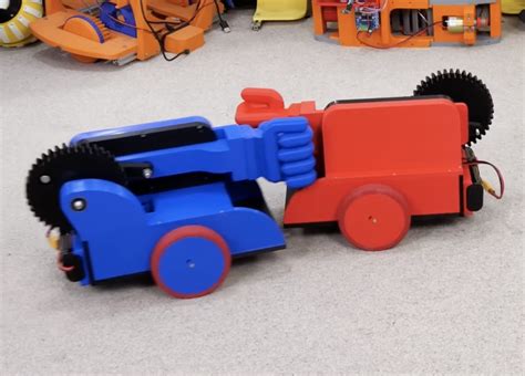 Roving Rock ‘em Sock ‘em Robots Make The Perfect Secret Santa T