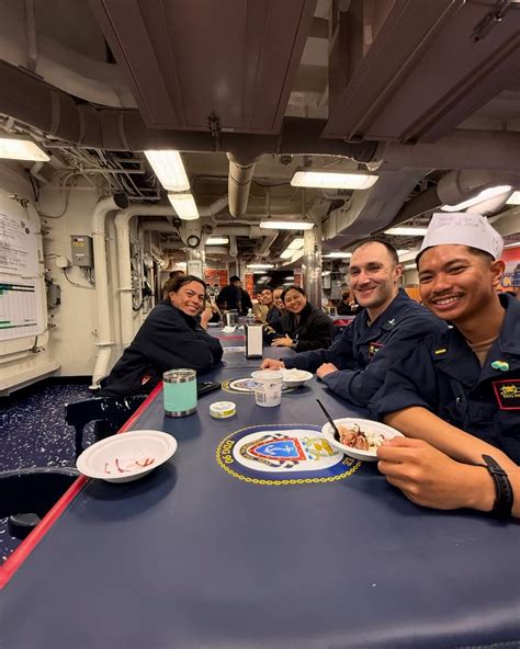 Uss Chafee Ddg 90 San Diego Ca