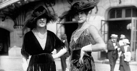 1910 Paris Some Of The Worlds First Street Style Photography