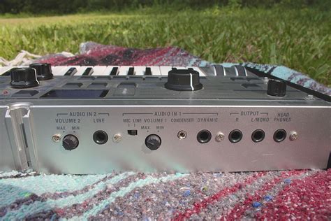 MATRIXSYNTH Korg Limited Edition MicroKORG 37 Key Synthesizer Vocoder