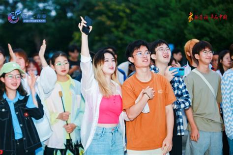 音乐是青春的留声机！“中国大学生音乐艺术节”西北农林科技大学站热情开唱 新华网