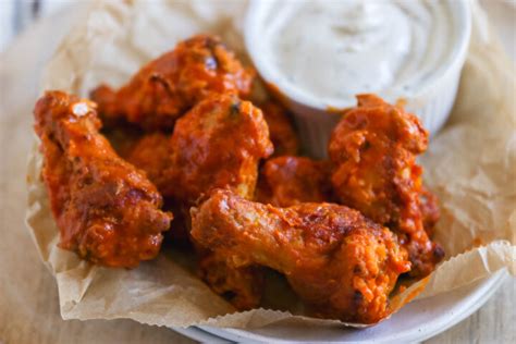 Garlic Buffalo Chicken Wings Nikkis Plate