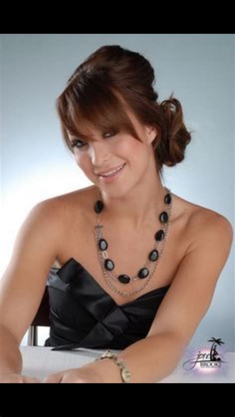 Jonelle Brooks Feminine Beauty Model Role Models