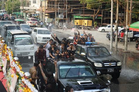 မွန်ပြည်နယ်ဝန်ကြီးချုပ် ဦးအောင်ကြည်သိန်း မွန်ပြည်နယ်၊ မြန်မာ့ရိုးရာယဉ်ကျေးမှု မဟာသင်္ကြန်ပွဲတော