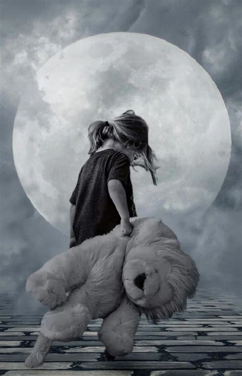 تصاویری از ماه به صورت فانتزی ، جذاب و باکیفیت برای دانلود پروفایل