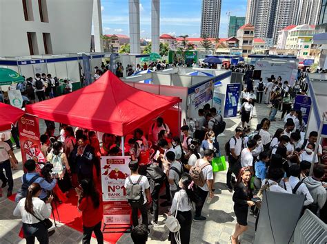 សម្ដេច តេជោ ហ៊ុន សែន ៖ មានសន្តិភាព មានការវិនិយោគ មានការងារ ឱកាសការងារ ៤៥០០ កន្លែង