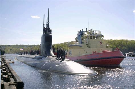 A Starboard Bow View Of The Us Navy Usa Seawolf Class Submarine Uss
