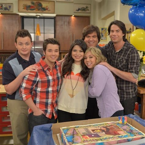 Victorious And Icarly