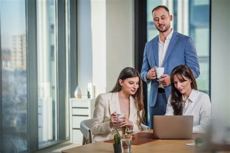 Свържете се с нас Evrotrust