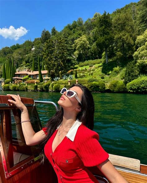 Ellie Jane Zeiler On Instagram “lady In ️” Lady Fashion Style