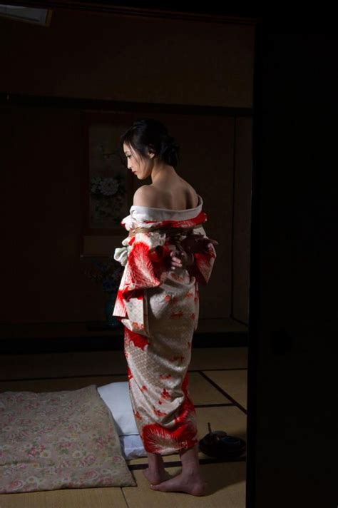 和服緊縛おしゃれまとめの人気アイデアPinterestTontenkantonchinkan 女性 和服 少女