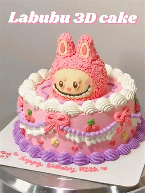 เค้กลาบูบู้ปอนด์นี้ลูกค้าออกแบบเองค่ะ💖 วิดีโอที่เผยแพร่โดย