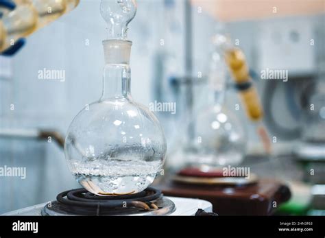 Uses Of Boiling Flask In Laboratory At George Jelks Blog