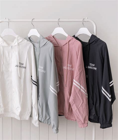 바람막이오버핏 두줄레터링후드바람막이 2color 키140150160 키작녀 학생 10대 가을 레터링 오버핏 바람막이 점퍼 아우터 에이블리