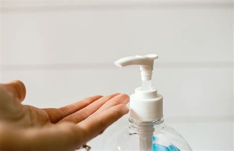 Borosilicate Glass Vs Pyrex Reliable Glass Bottles Jars Containers Manufacturer Roetell