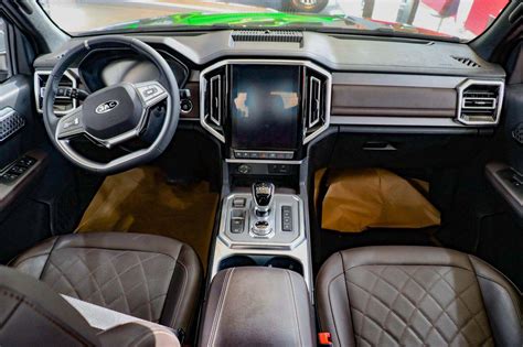 مشخصات کی ام سی T9 بررسی قیمت آپشن عکس Z4car