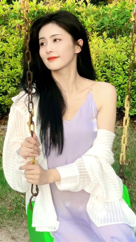 ปกพนโดย Linh Trần ใน Gái xinh